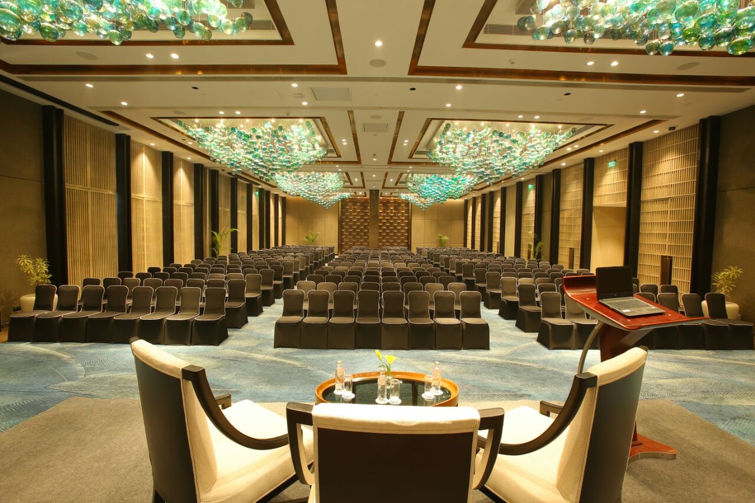 Crowne Plaza Mayur Vihar, Delhi | Banquet Hall | Wedding Hotel ...