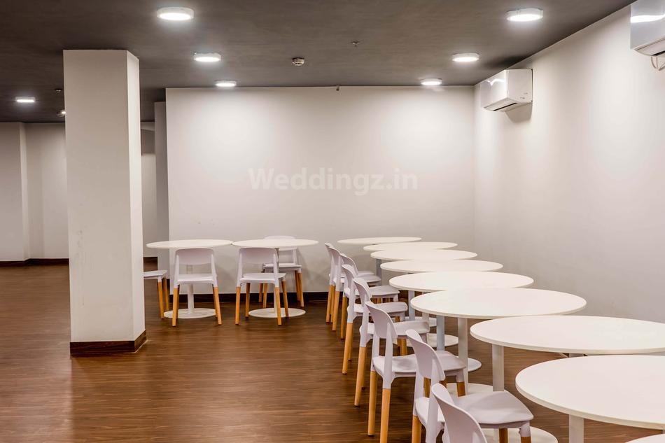 Collection O 43905 SLF Mall Sector 30 DLF Industrial Area, Faridabad ...