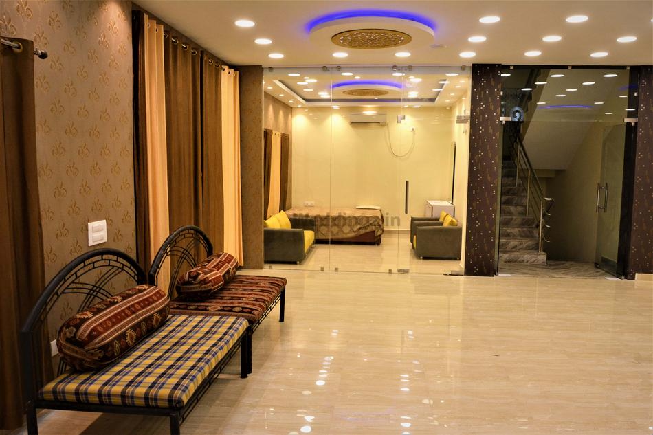 Parampara Ceremonial Hall Gariahat, Kolkata | Banquet Hall | WeddingZ.in