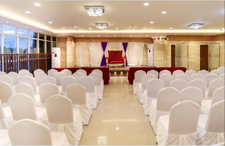 Fortune Mahal Palace Grounds, Bangalore | Banquet Hall | WeddingZ.in
