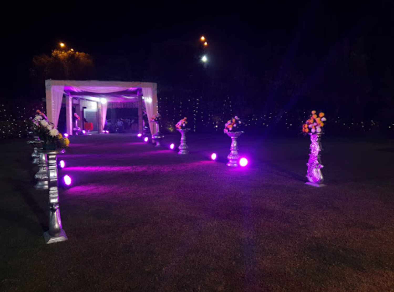 DD Club Rohini, Delhi | Banquet Hall | Wedding Lawn | WeddingZ.in