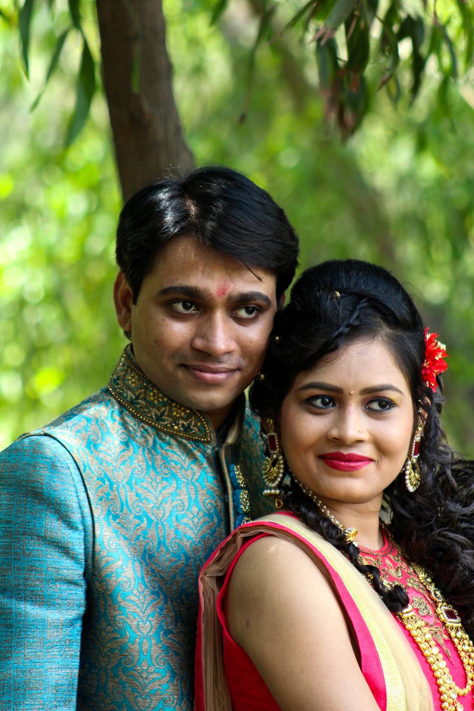 Naitik Mathukiya, Wedding photographer in Udhna, Surat | WeddingZ