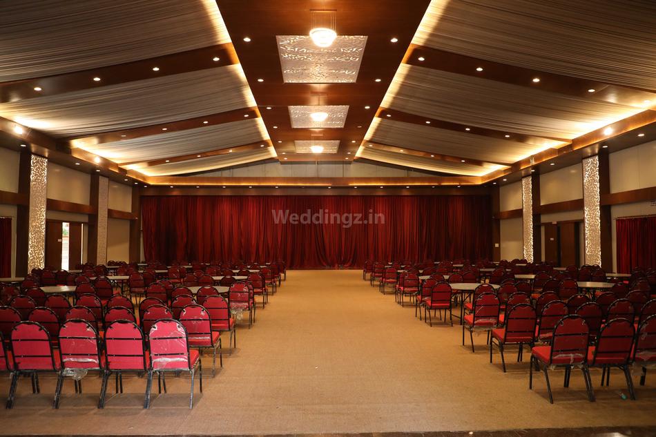 Royal Orchid Resort And Convention Centre Yelahanka, Bangalore ...