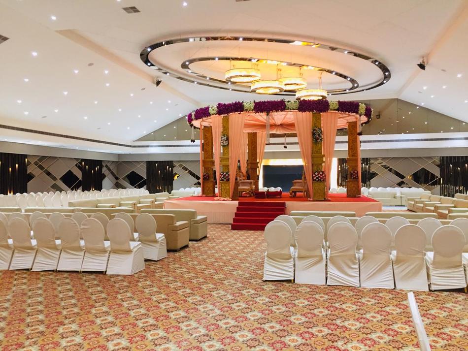 Grand Tulip Banquet And Lawn Sama Savli Road, Baroda | Banquet Hall ...
