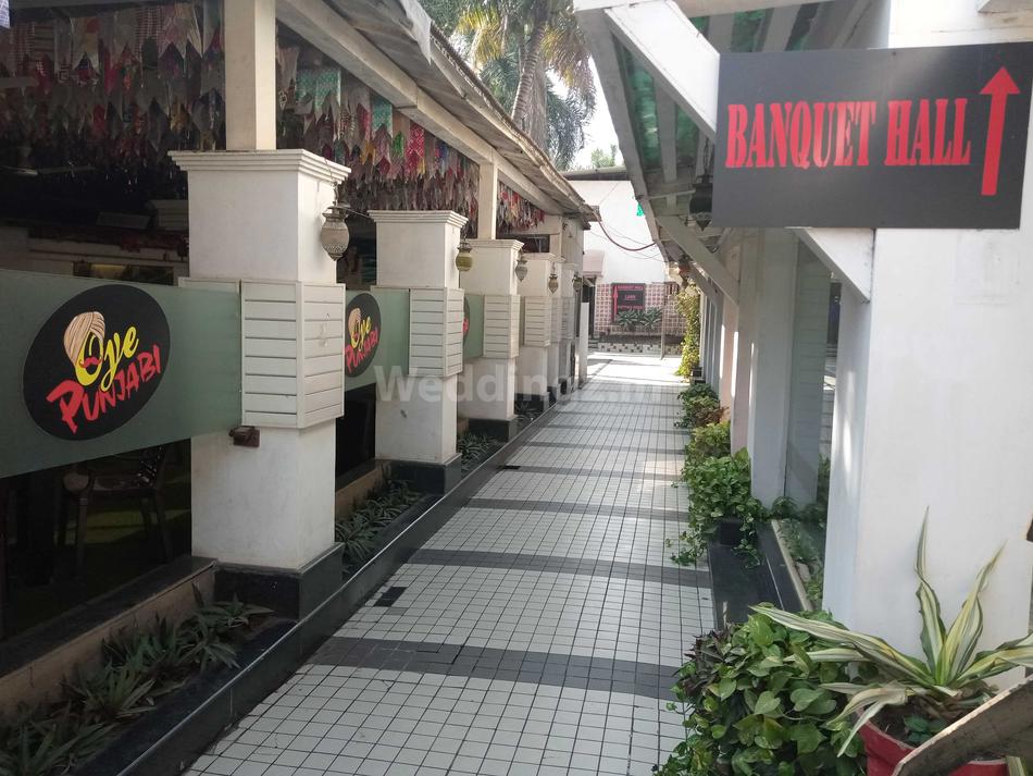 Florence Hotel VIP Road, Raipur | Banquet Hall | Wedding Lawn | WeddingZ.in