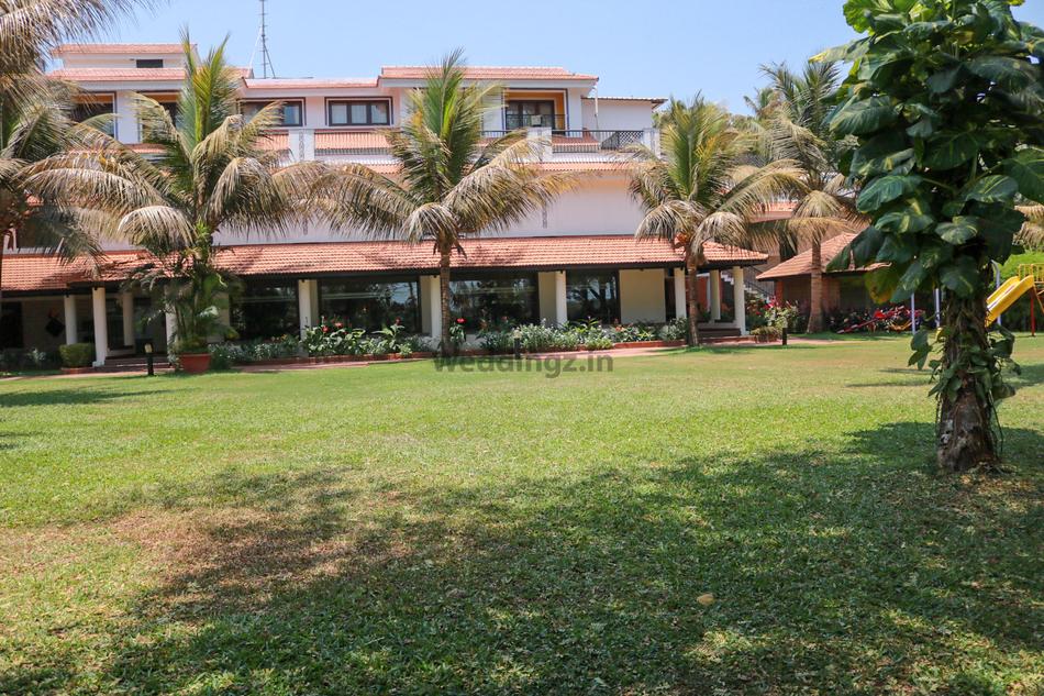 DoubleTree By Hilton Arpora, Goa | Banquet Hall | Wedding Lawn ...