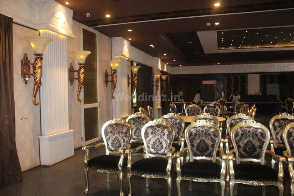 The Grand Neelam Hotel VIP Road, Raipur | Banquet Hall | Wedding Lawn ...