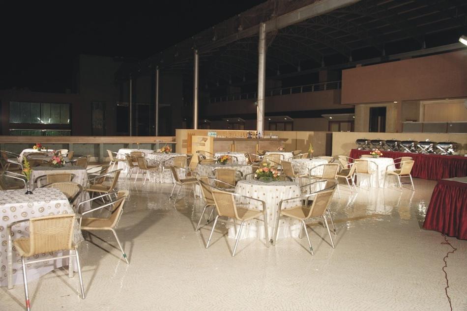 The Acres Club Chembur, Mumbai | Banquet Hall | Wedding Lawn | WeddingZ.in