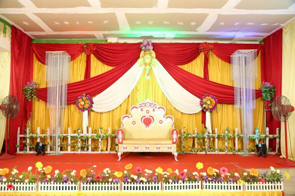 Sri Balaji Studio, Wedding photographer in Chennai | WeddingZ