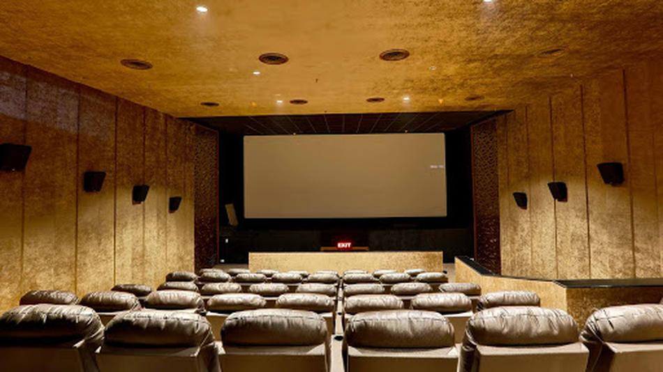 Avadh Utopia Surat Dumas, Surat | Banquet Hall | Wedding Lawn | WeddingZ.in