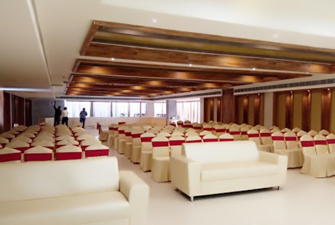 Hotel Kinara Grand Karmanghat, Hyderabad | Banquet Hall | WeddingZ.in