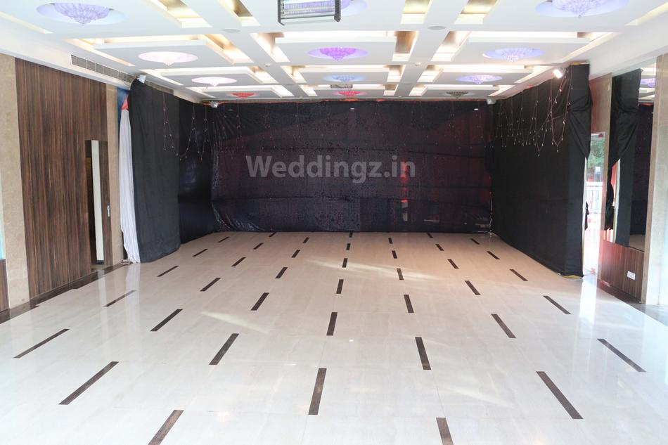 The Royal Club Vasai, Mumbai | Banquet Hall | Wedding Lawn | WeddingZ.in