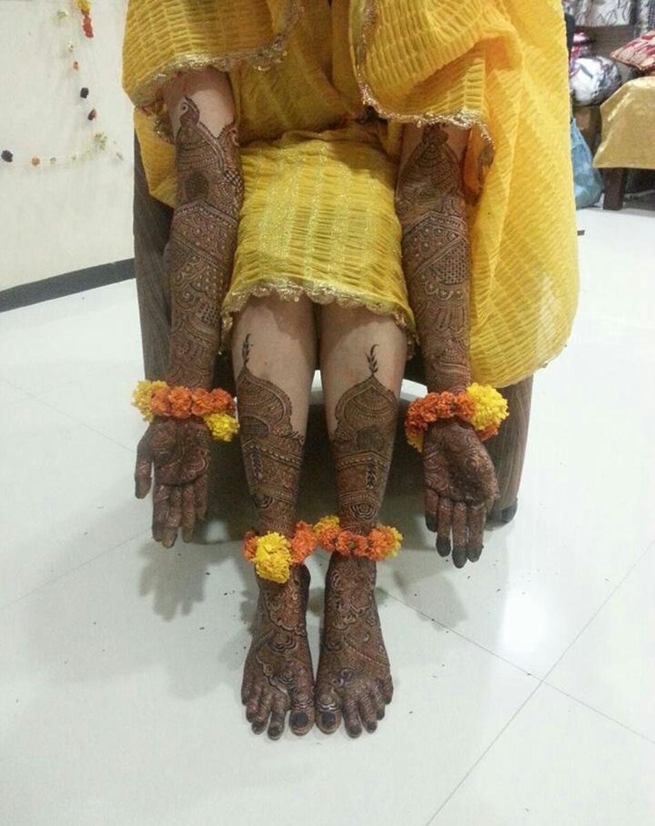 Artistic Mehndi Arts, Bridal Mehndi Artist in Mumbai | WeddingZ