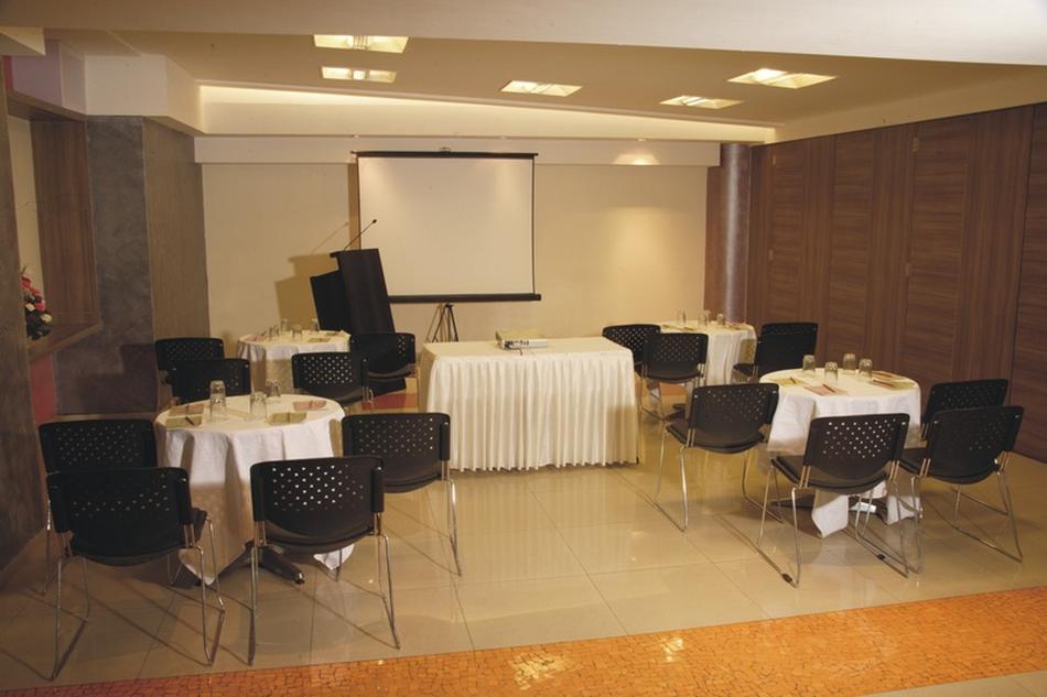 The Acres Club Chembur, Mumbai | Banquet Hall | Wedding Lawn | WeddingZ.in