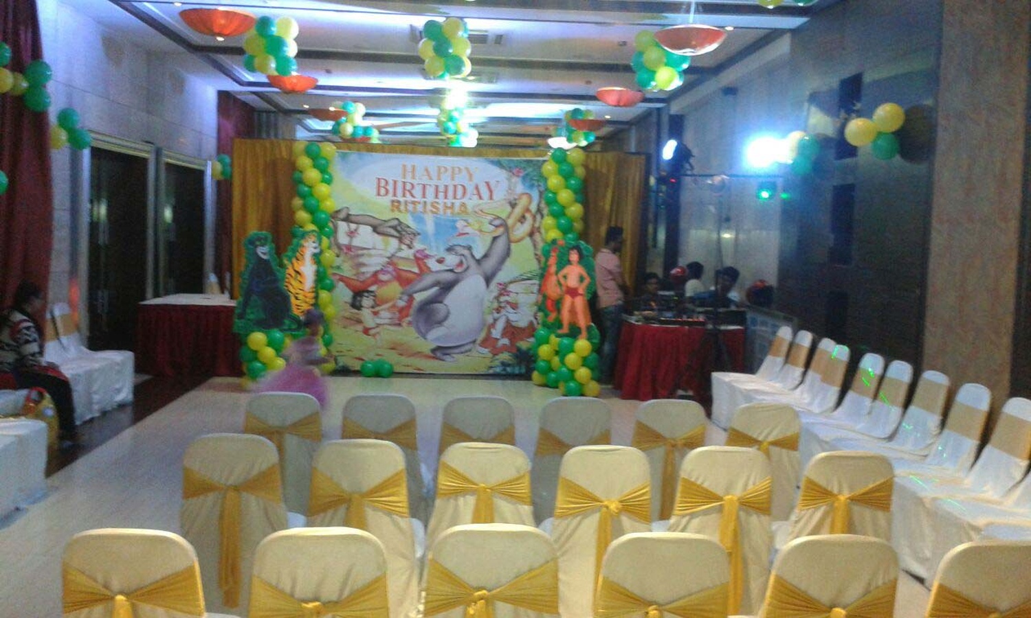 Mantra Dining Bar Powai, Mumbai | Banquet Hall | WeddingZ.in