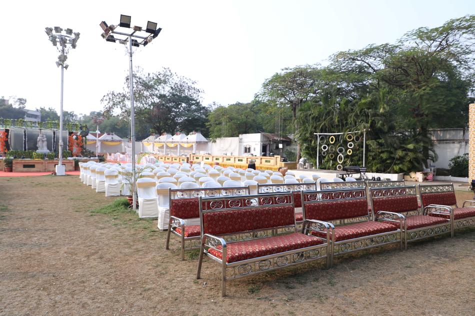 Ladies Club Lawn Civil lines, Nagpur | Wedding Lawn | WeddingZ.in