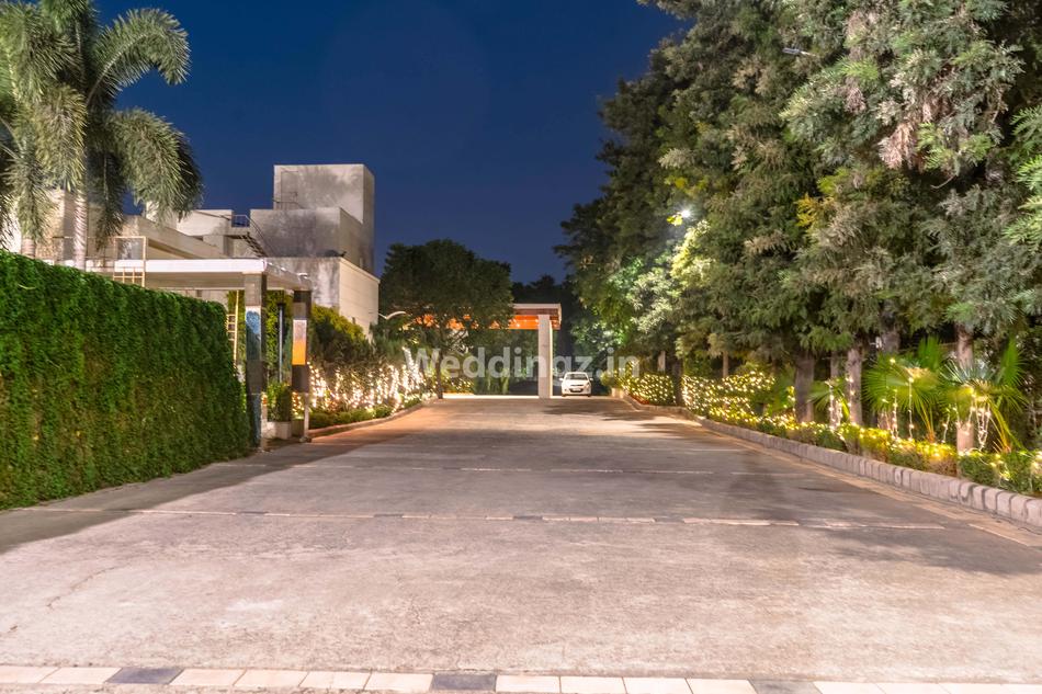 Nandi Greens Ghitorni, Delhi | Banquet Hall | Wedding Lawn | WeddingZ.in