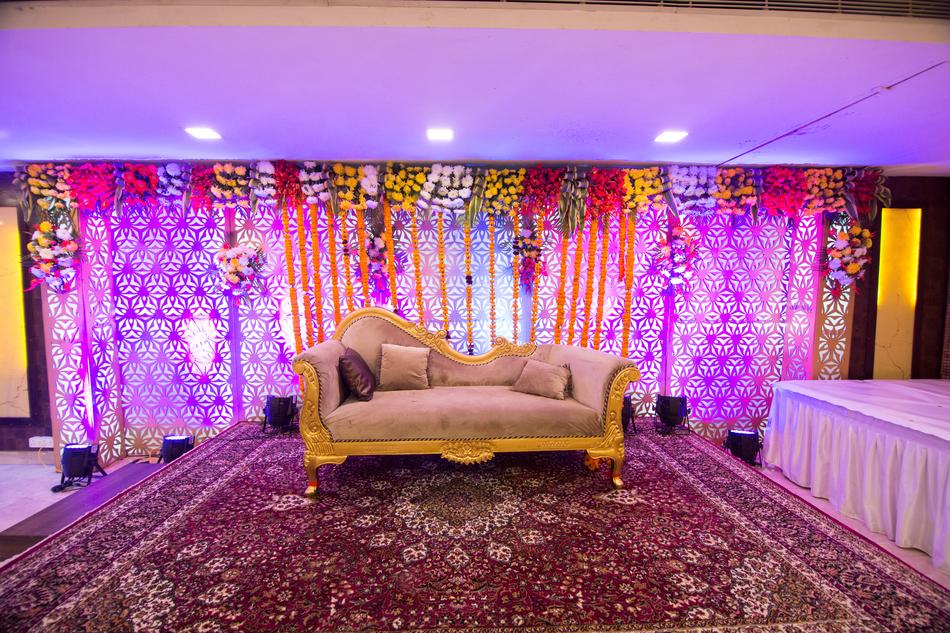 Invitee Banquet Kirti Nagar, Delhi | Banquet Hall | WeddingZ.in