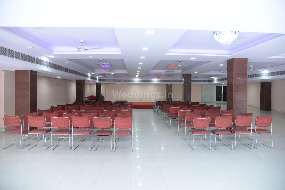 OYO 18814 Hotel Maya International Bani Park, Jaipur | Banquet Hall ...