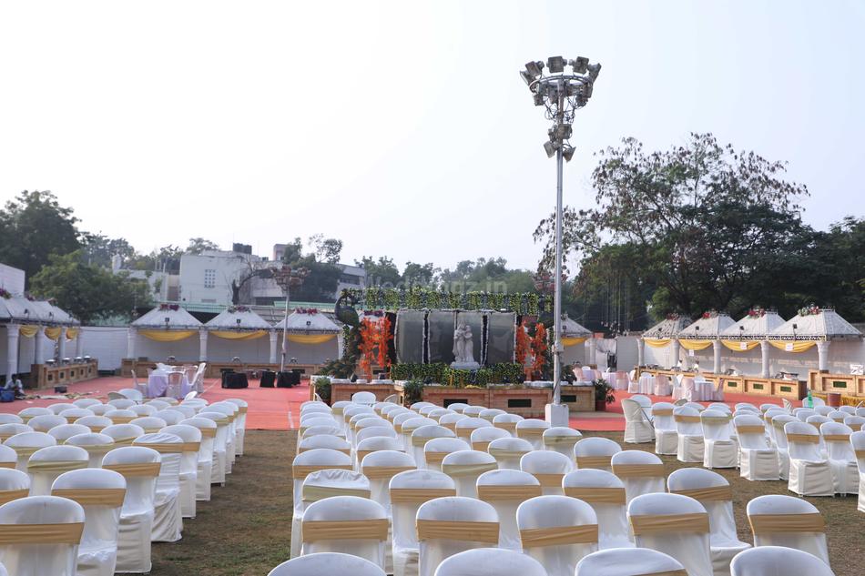 Ladies Club Lawn Civil lines, Nagpur | Wedding Lawn | WeddingZ.in