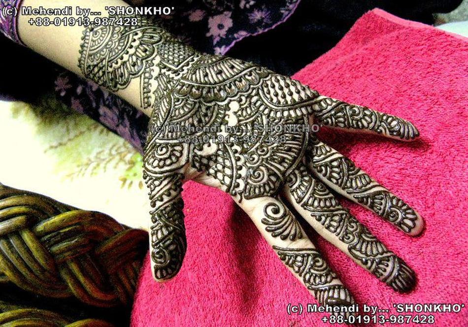 Hina Mehndi Designer, Bridal Mehndi Artist in Colaba, Mumbai | WeddingZ