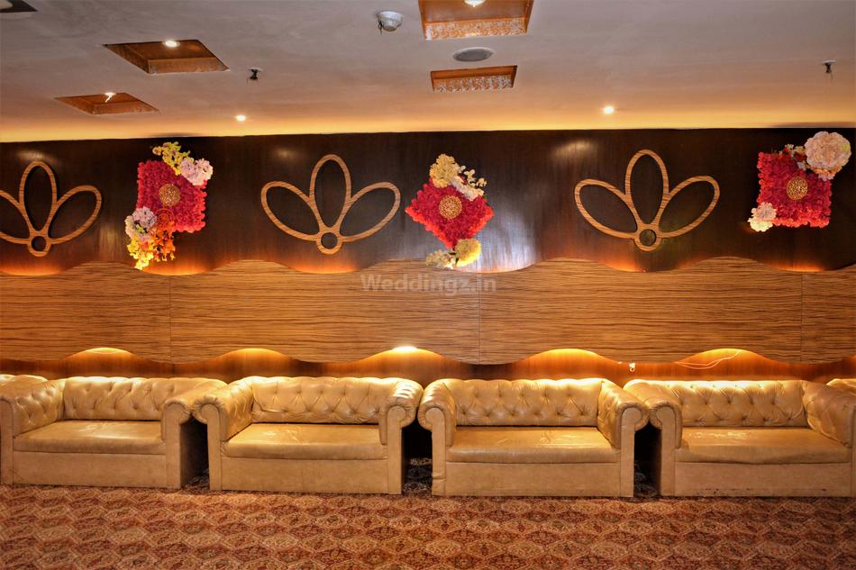 Solitaire Banquet Lake Town, Kolkata | Banquet Hall | WeddingZ.in