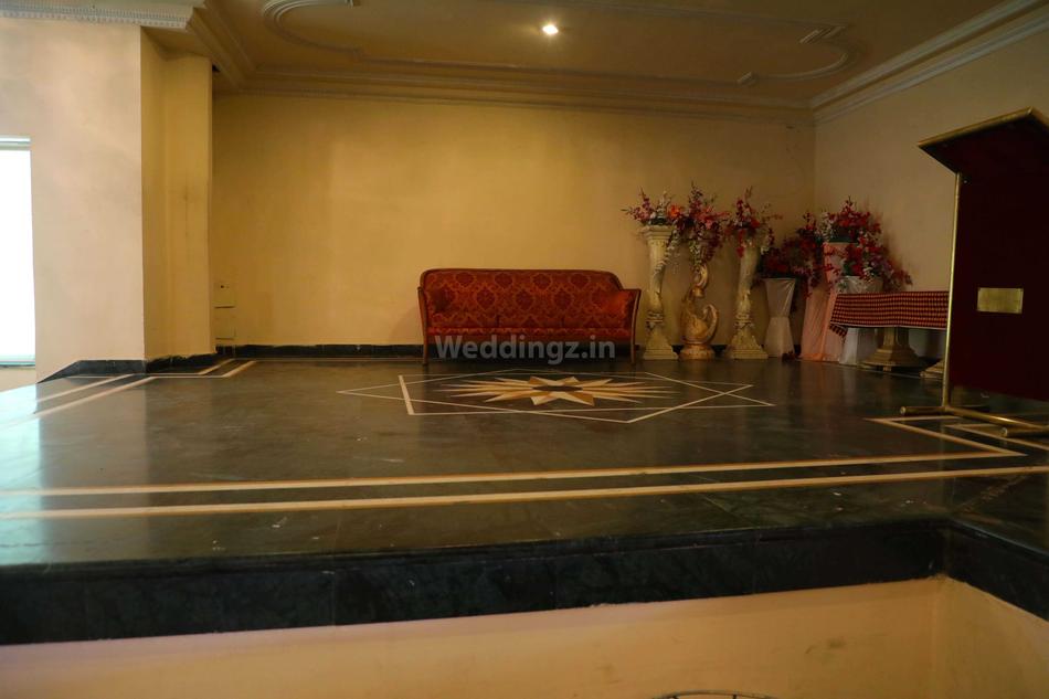 Hotel Arya Nayatoli, Ranchi | Banquet Hall | Wedding Hotel | WeddingZ.in
