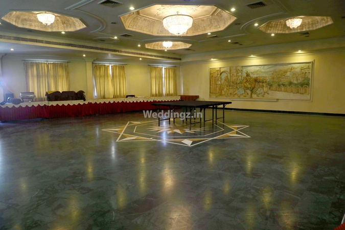 Hotel Arya Nayatoli, Ranchi | Banquet Hall | Wedding Hotel | WeddingZ.in