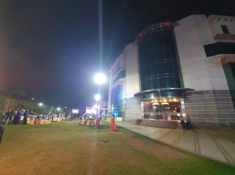 DD Club Rohini, Delhi | Banquet Hall | Wedding Lawn | WeddingZ.in