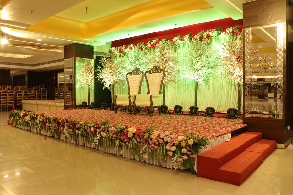 Ballroom Palazzo Kalyan, Mumbai | Banquet Hall | WeddingZ.in